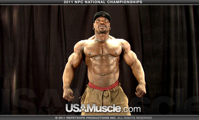 USAMuscle.com - 2011 NPC National Championships Men's Backstage Posing ...